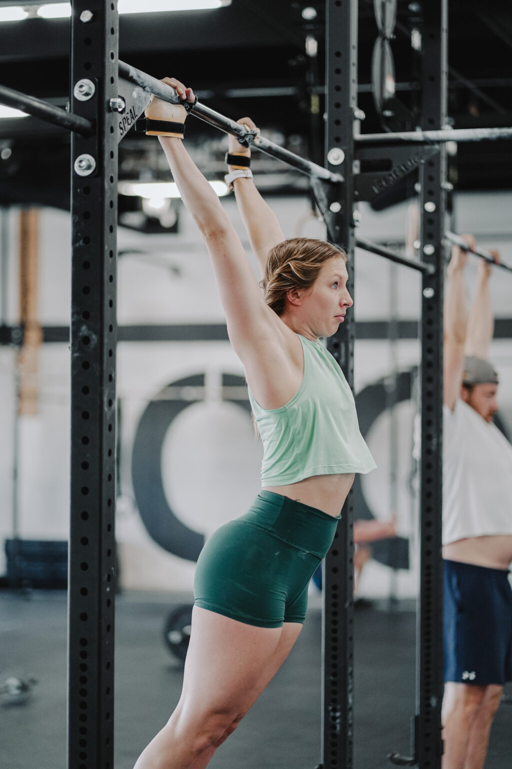 Shoulder Pain in CrossFit: Avoiding "Chicken Winging" & Strain - Physio ...